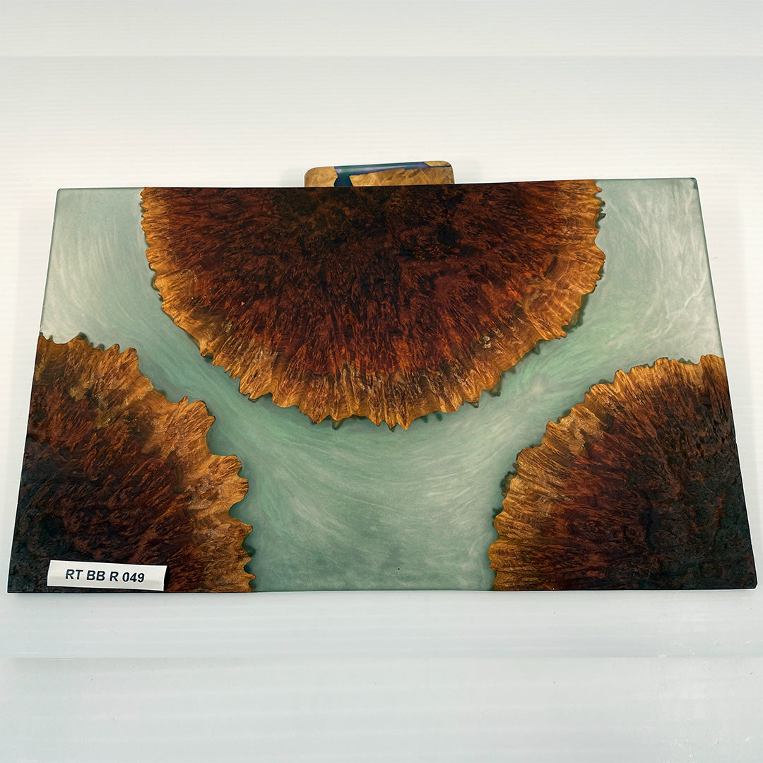 Mallee Burl Glacier Grey Grazing Board – Designs by David G